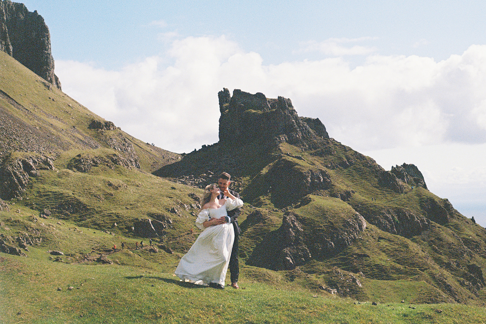 Film Wedding Photography: Your 2026 Guide - Wildling Weddings